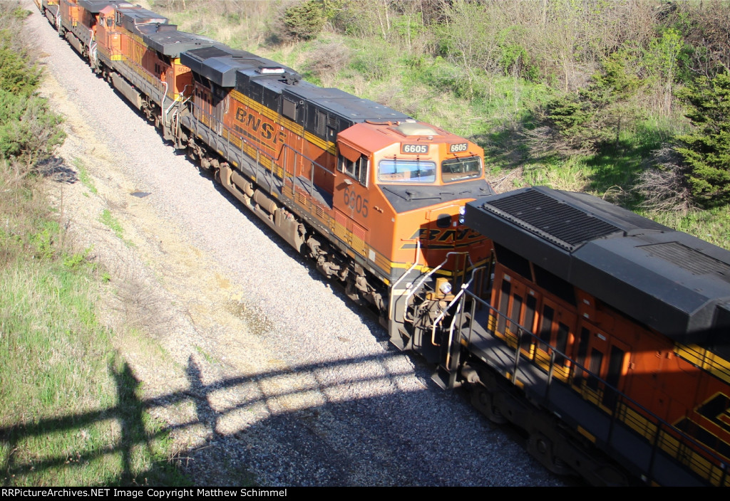 BNSF 6605